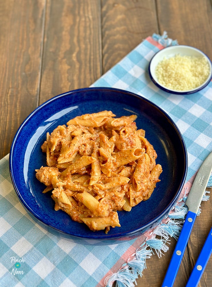 Slow Cooker Red Pesto Salmon Pasta - Pinch Of Nom