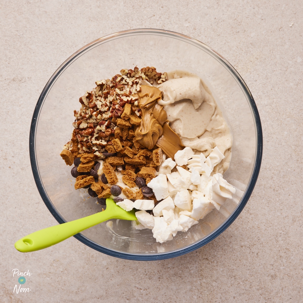 Frozen Biscoff Christmas Pudding - Pinch Of Nom