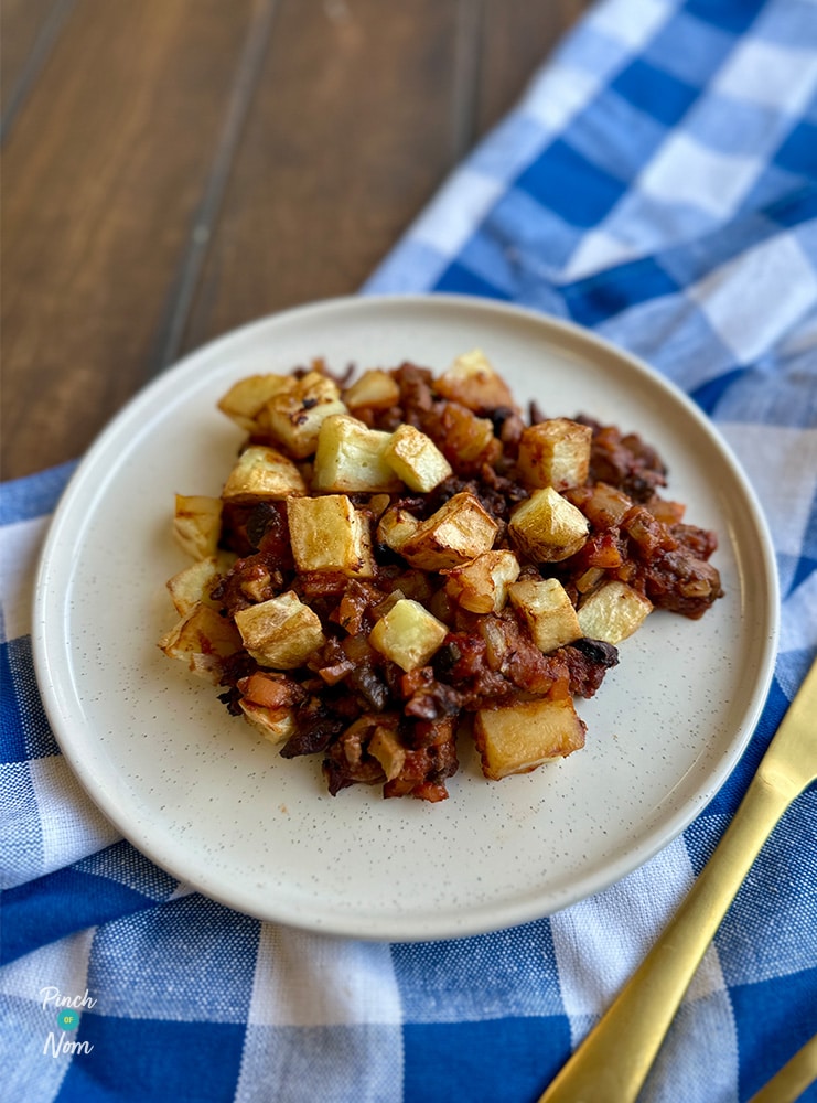 Air Fryer Bolognese Potato Hash - Pinch Of Nom